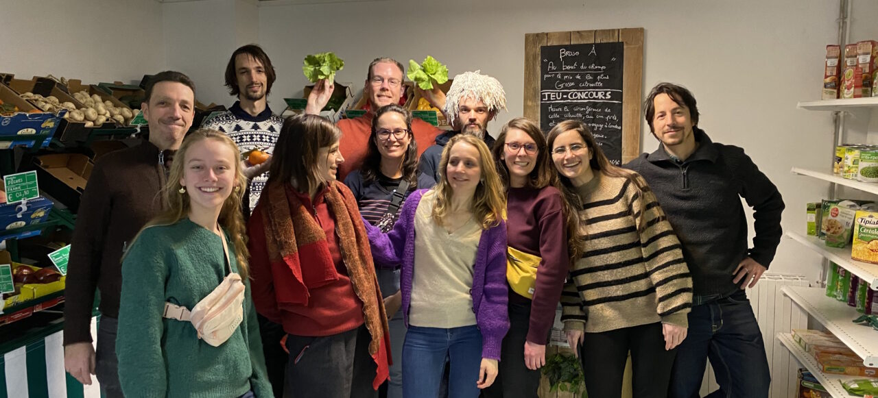 L’équipe ・ BASIC